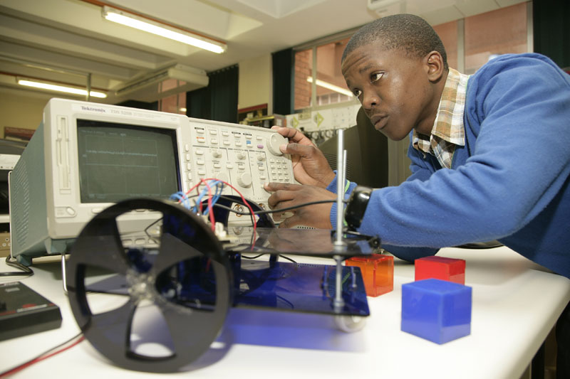 CUT | CUT students celebrate 20 years of Engineering Development